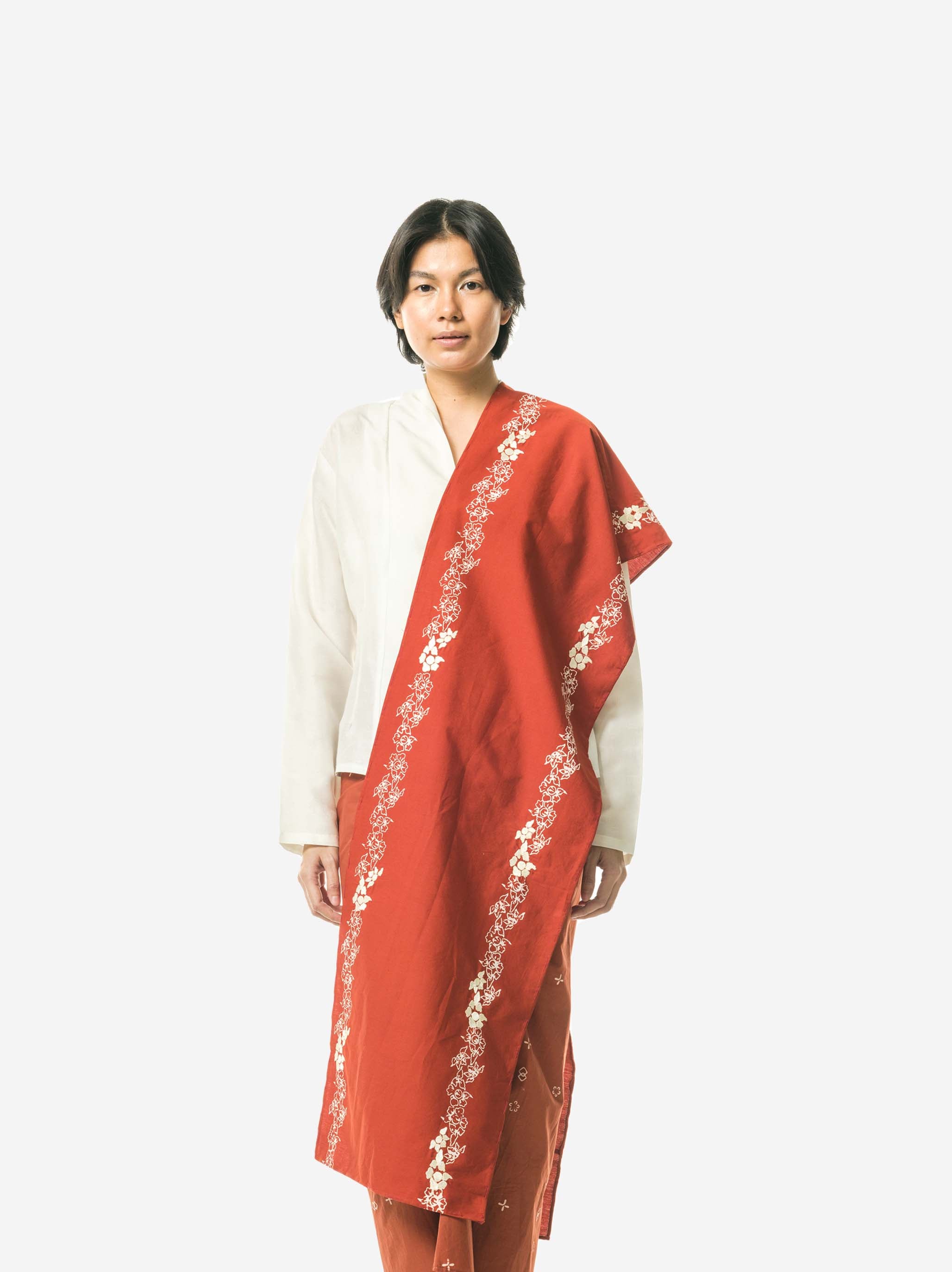 "Untaian Bunga " - Wide Shawl – Sejauh