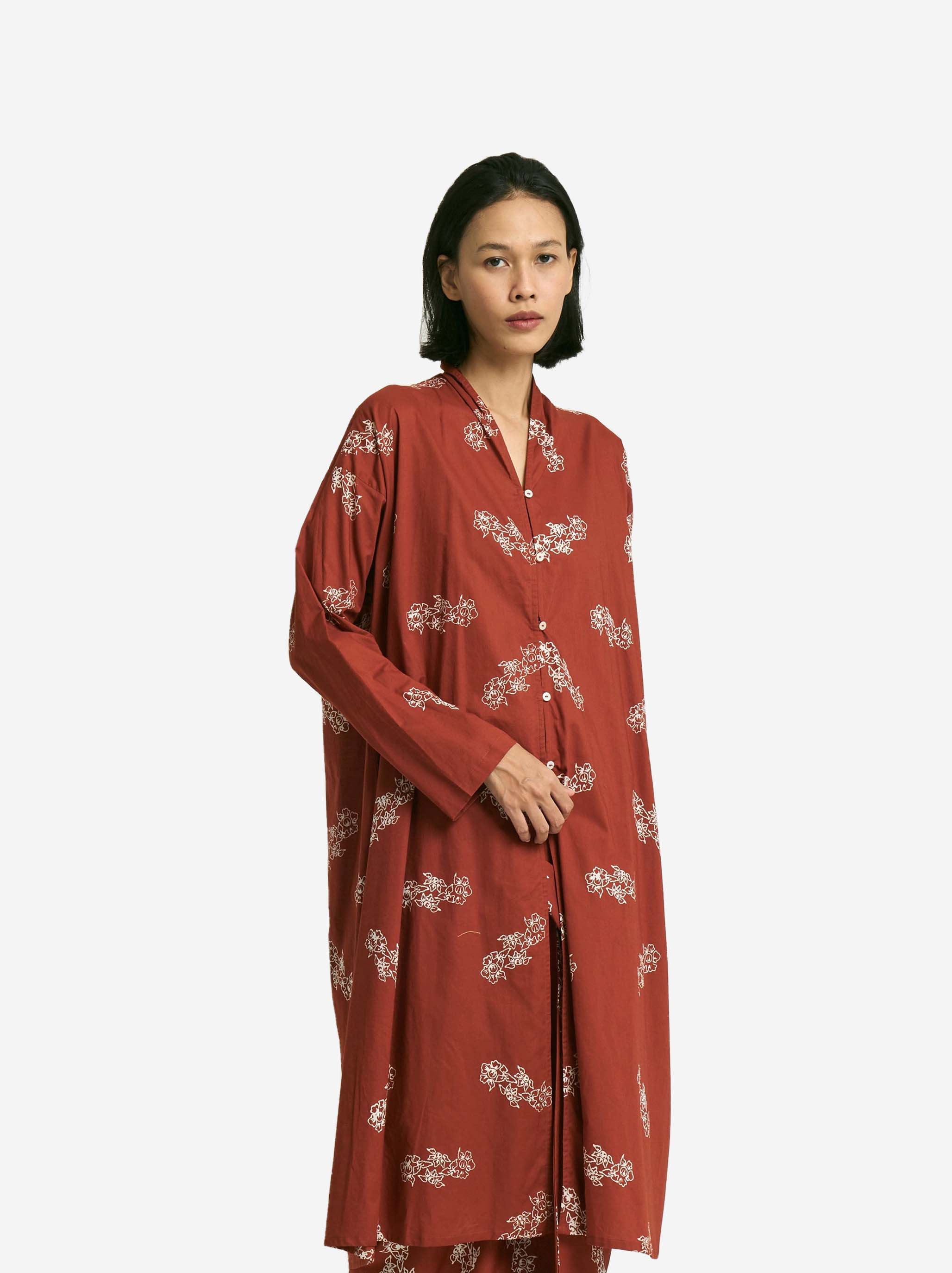 "Untaian Bunga" - Kebaya Panjang – Sejauh