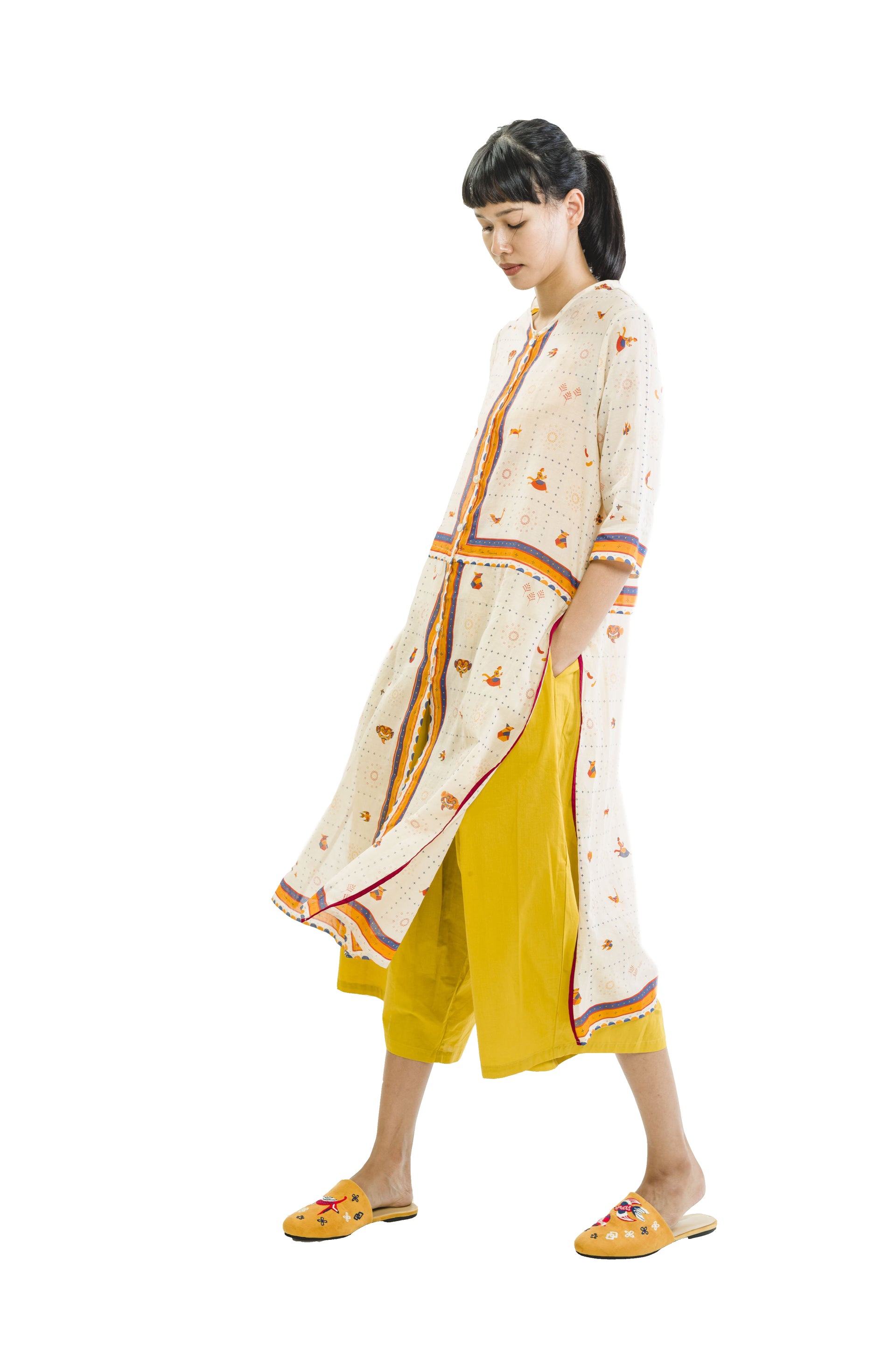 "Timun Mas" - Baju panjang – Sejauh